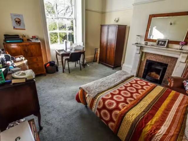 4 bedroom terraced house for rent in Canynge Square, Clifton.