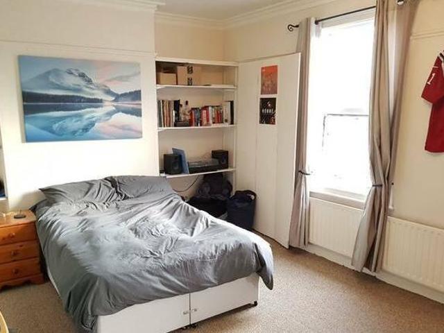4 bedroom terraced house for rent in CARHOLME ROAD 4 bed student house for 23 24 LN1