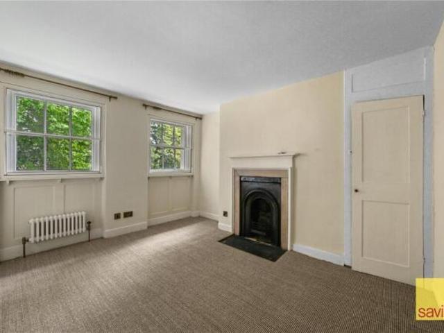 4 bedroom terraced house for rent in Cassland Road, London, E9