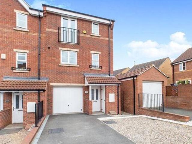 4 Bedroom Terraced House For Rent In Castleford, West Yorkshire