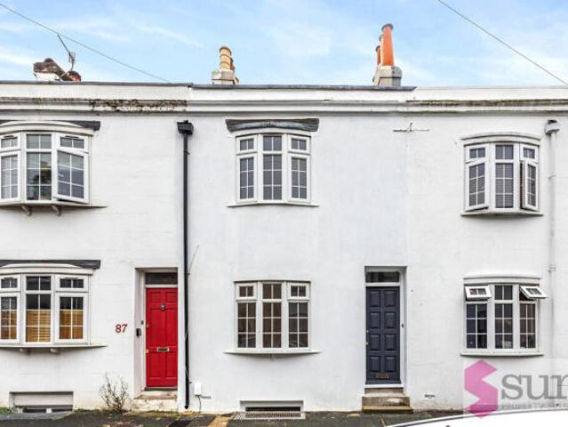 4 bedroom terraced house for rent in Centurion Road, Brighton, BN1