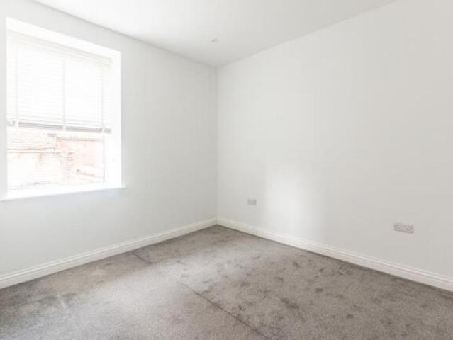 4 bedroom terraced house for rent in Church Road Bedminster, BS3