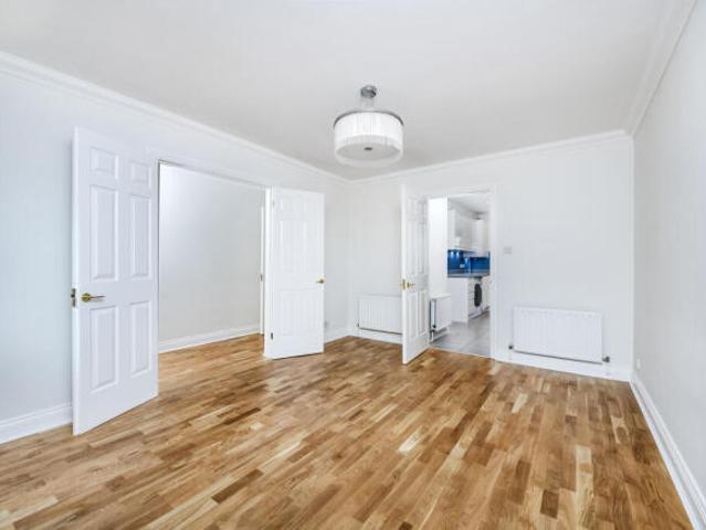4 bedroom terraced house for rent in Charles Lane, St John's Wood, London, NW8