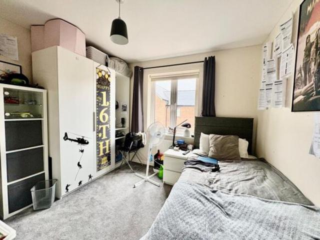4 bedroom terraced house for rent in Chatham Reach, Brompton, Gillingham, ME7