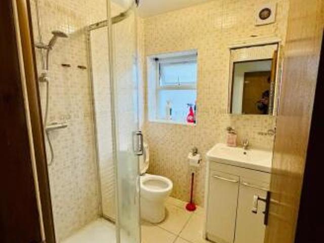 4 bedroom terraced house for rent in Chelmsford Road, Walthamstow, London, E17
