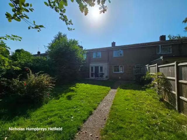 4 bedroom terraced house for rent in Cheviots, Hatfield, AL10