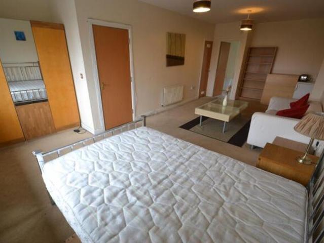 4 bedroom terraced house for rent in Chorlton Road, Manchester, Hulme, M15 4JG, M15