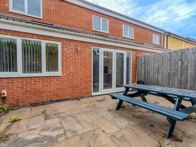 4 bedroom terraced house for rent in Cinderford Close, Bristol, BS10