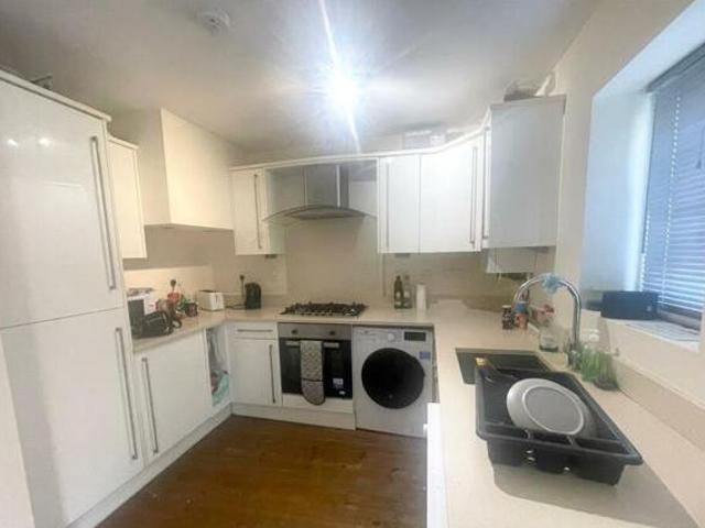 4 Bedroom Terraced House For Rent In Clumber Road West, The Park