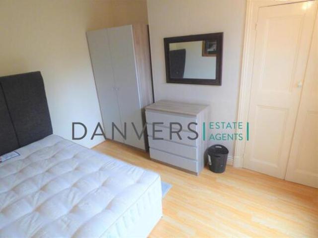 4 bedroom terraced house for rent in Clarendon Street, Leicester, LE2 7FG, LE2