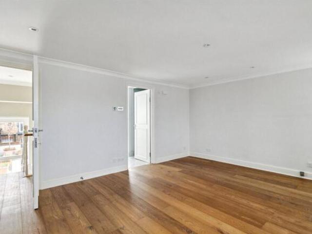 4 bedroom terraced house for rent in Clonmel Road, Parsons Green, SW6