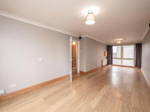 4 bedroom terraced house for rent in Craigmount Bank West, Edinburgh, Midlothian, EH4