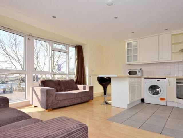 4 bedroom terraced house for rent in Amelia House, Queen Caroline Street, London, W6