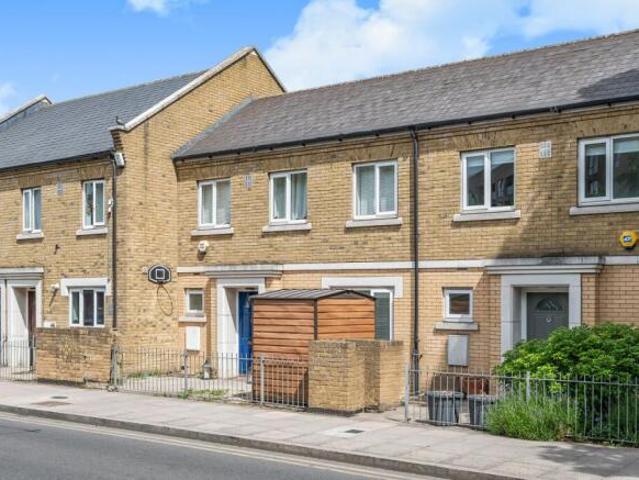 4 bedroom terraced house for rent in Abbott Road, East India and Lansbury, E14