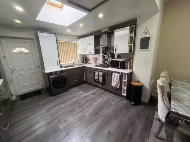 4 bedroom terraced house for rent in Aberdeen Place, BRADFORD.