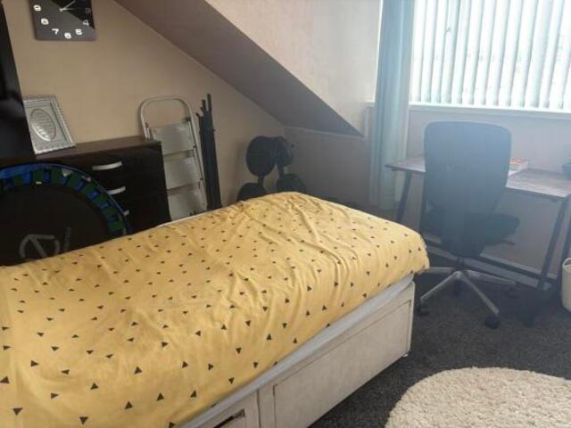 4 bedroom terraced house for rent in Aberdeen Place, BRADFORD, BD7