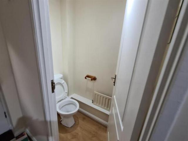 4 bedroom terraced house for rent in Alwyn Gardens, Hendon, LONDON, NW4