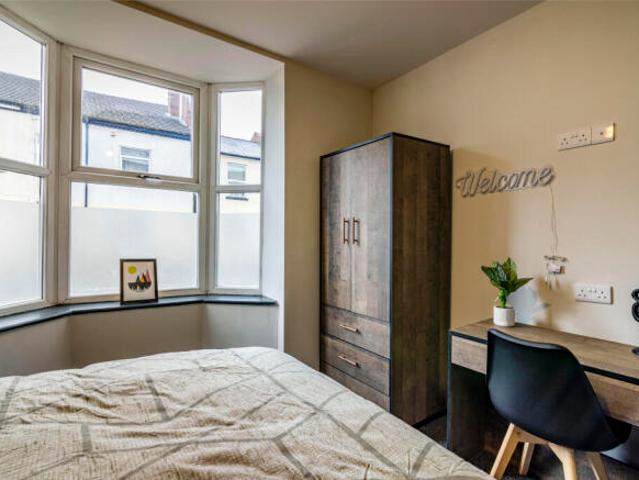 4 bedroom terraced house for rent in ALL ENSUITE / 4 Bed +Study / AUG 2026, LN5