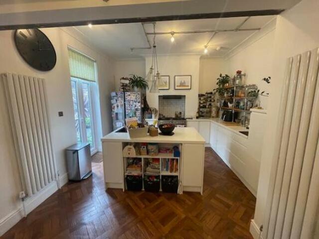 4 bedroom terraced house for rent in Allington Street, L17