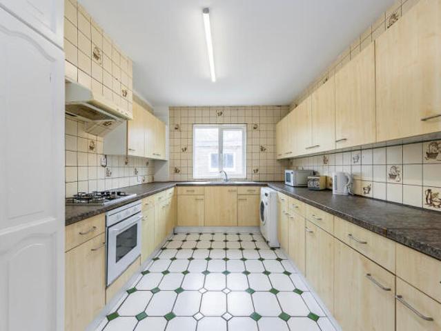 4 bedroom terraced house for rent in Alloa Road, London SE8 5AH, SE8