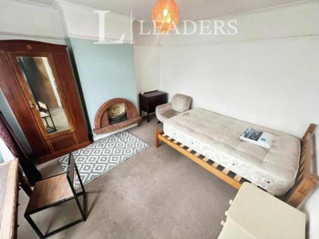 4 bedroom terraced house for rent in Arbury Road, CB4