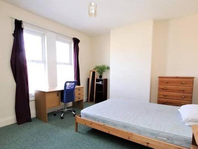 4 bedroom terraced house for rent in Arlington Road BA2 3PG BA2