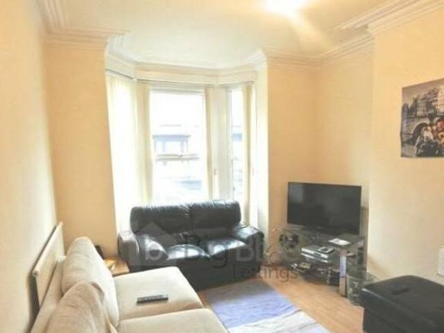 4 bedroom terraced house for rent in Ashville Terrace Leeds West Yorkshire LS6
