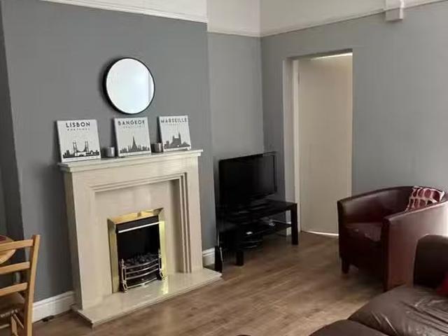 4 bedroom terraced house for rent in Avondale Road, Liverpool.