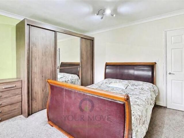 4 bedroom terraced house for rent in Axminster Crescent, Welling, DA16