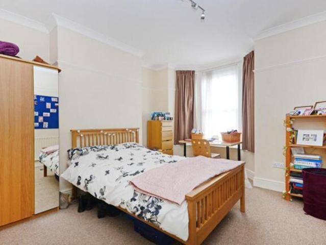 4 bedroom terraced house for rent in Bowood Road, Sheffield, S11