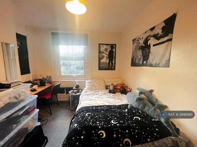 4 bedroom terraced house for rent in Bar End Road, Winchester, SO23