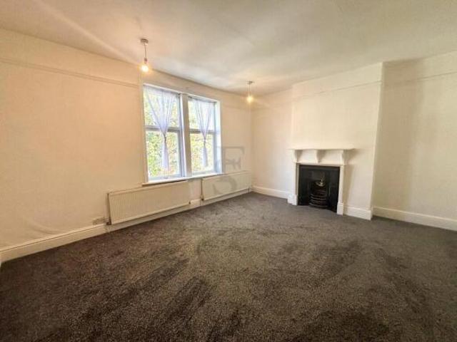 4 bedroom terraced house for rent in Barclay Street, Leicester, LE3