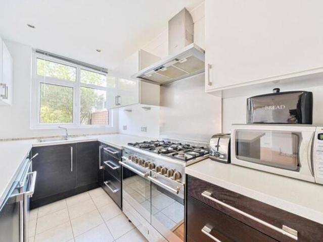 4 bedroom terraced house for rent in Barnfield Avenue, Kingston Upon Thames, KT2