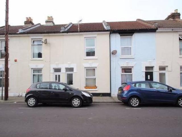 4 bedroom terraced house for rent in Beatrice Road Southsea PO4