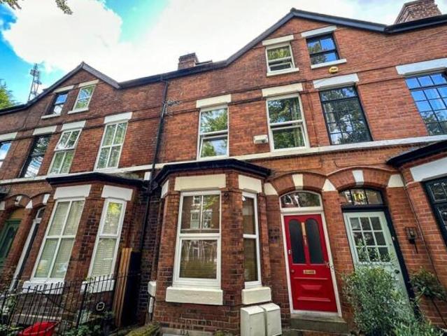 4 bedroom terraced house for rent in Beaufort Avenue, West Didsbury, M20