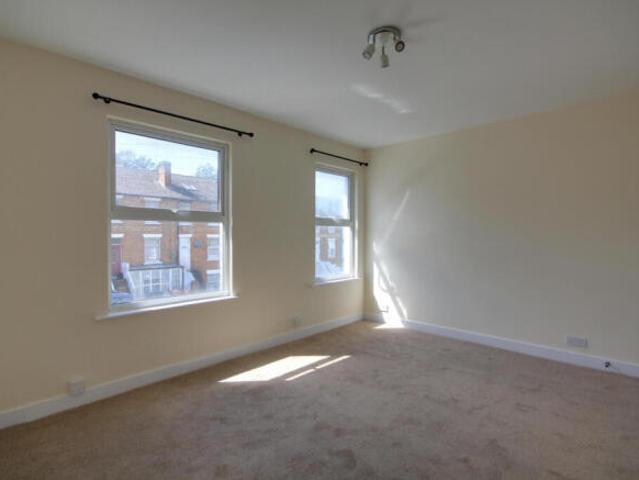 4 bedroom terraced house for rent in Bedford Road, Reading, Berkshire, RG1
