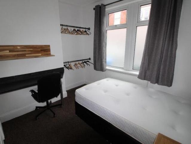 4 bedroom terraced house for rent in Bedford Street, Derby, DE22