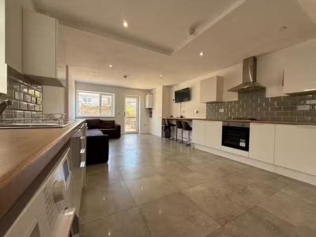 4 bedroom terraced house for rent in Bedford Street, Roath, CF24