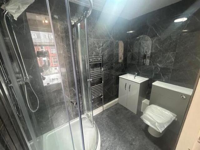 4 bedroom terraced house for rent in Beechwood Row, Burley, Leeds, LS4