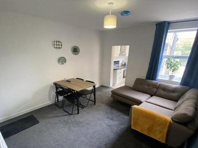 4 Bedroom Terraced House For Rent In Beeston