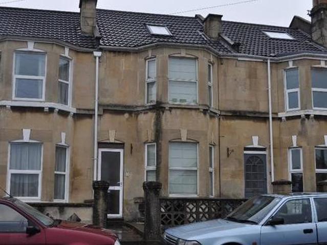 4 bedroom terraced house for rent in Belvoir RoadBathBA2