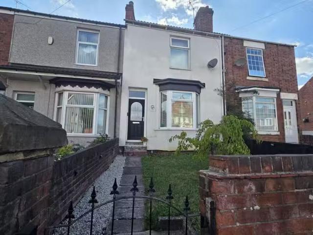 4 bedroom terraced house for rent in Bentley Road, Bentley, Do.