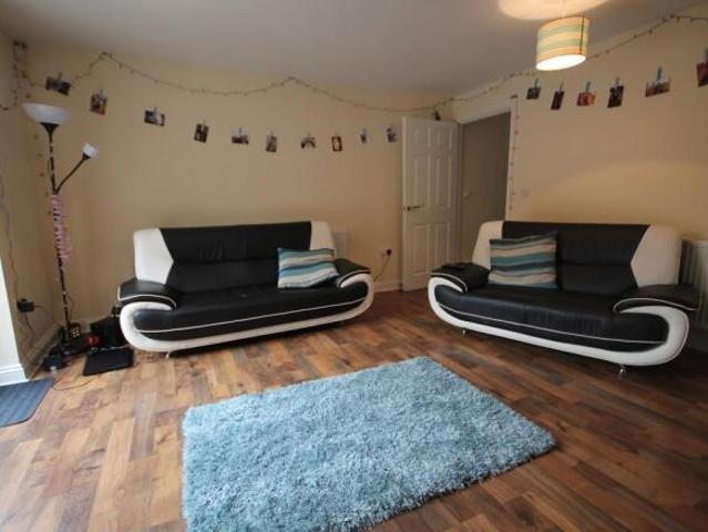 4 bedroom terraced house for rent in Blue Fox Close, West End, Leicester, LE3