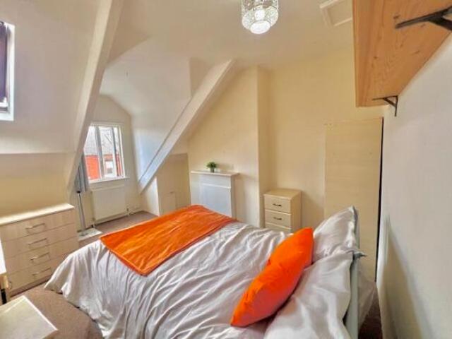 4 bedroom terraced house for rent in Brudenell Street, Hyde Park, Leeds, LS6