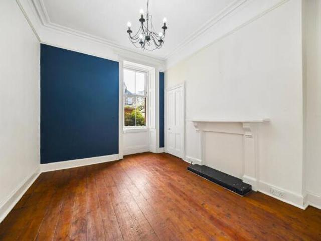 4 bedroom terraced house for rent in Braidburn Crescent, Edinburgh, EH10
