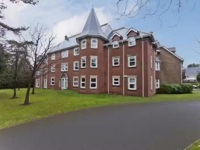 4 bedroom terraced house for rent in Braidley Road, Bournemout.