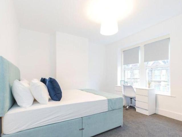 4 bedroom terraced house for rent in Brislington, Winchester Road, BS4