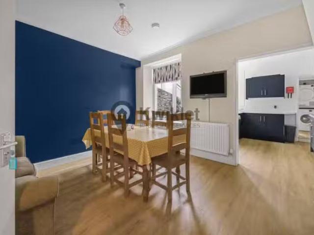 4 bedroom terraced house for rent in Broadway, Pontypridd, Mid.