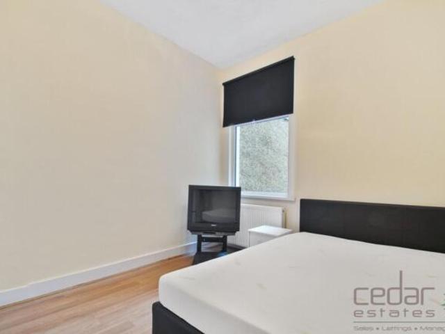 4 bedroom terraced house for rent in Broomsleigh Street, West Hampstead NW6