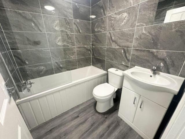 4 bedroom terraced house for rent in Butterfield Street, L4
